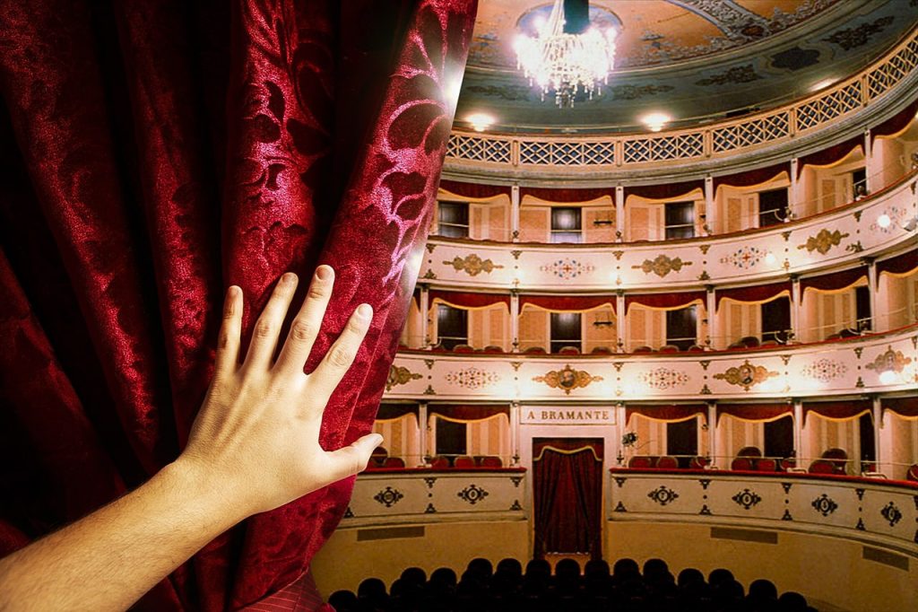 About Us - Porto opera